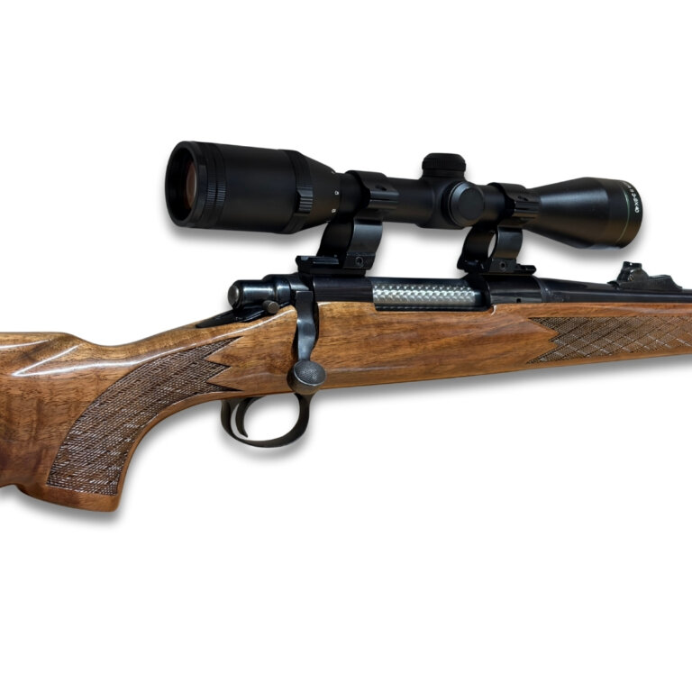 Pre-Owned Remington 700 .30-06 Spring 22" Barrel Walnut - Molly's
